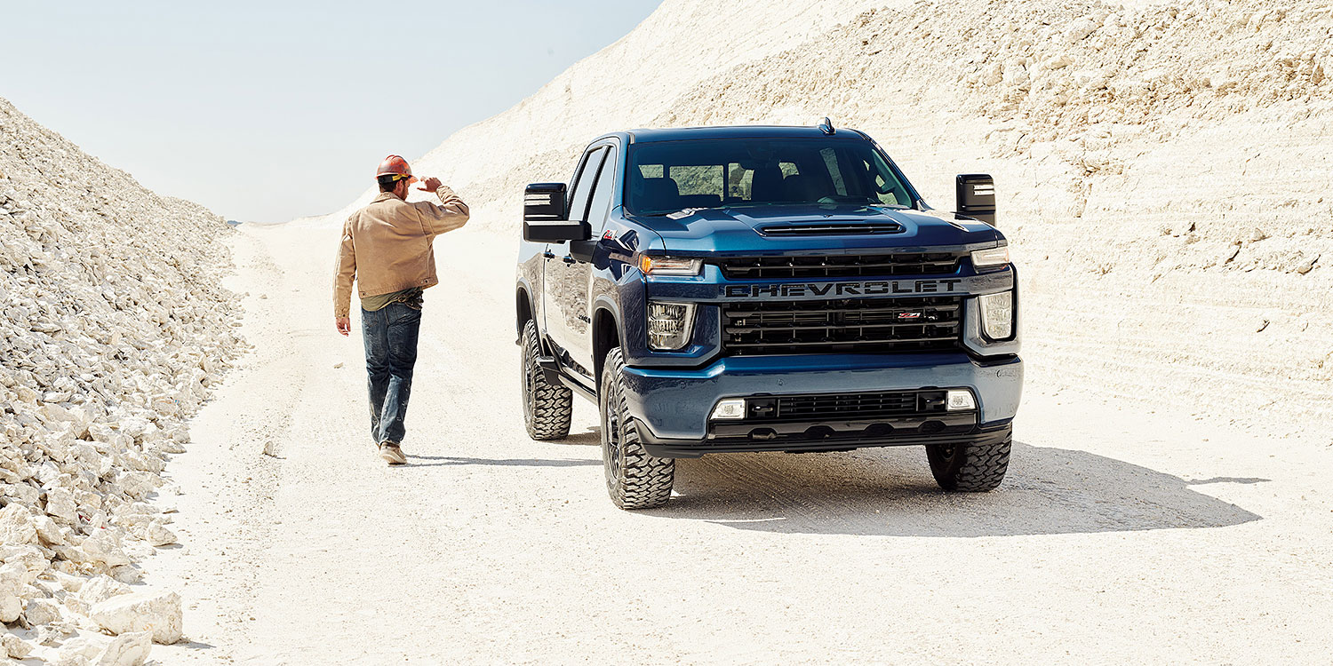 2021 Chevrolet Silverado | d a n a N E I B E R T // j o u r n a l